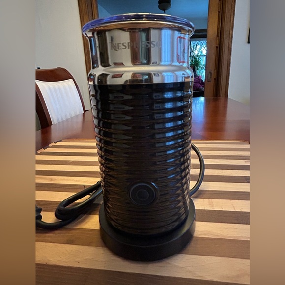Nespresso | Kitchen | Nespresso Aeroccino 3 Milk Frother One Size Black ...